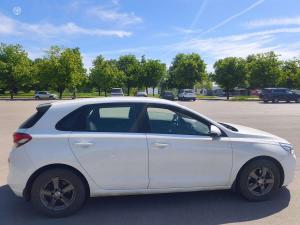 White Hyundai i30 2017 in Alytus, with an engine capacity of 1.35 L and mileage of 107 thousand km for 9500 €, photo 6 on AUTOMOTO.COM.LV
