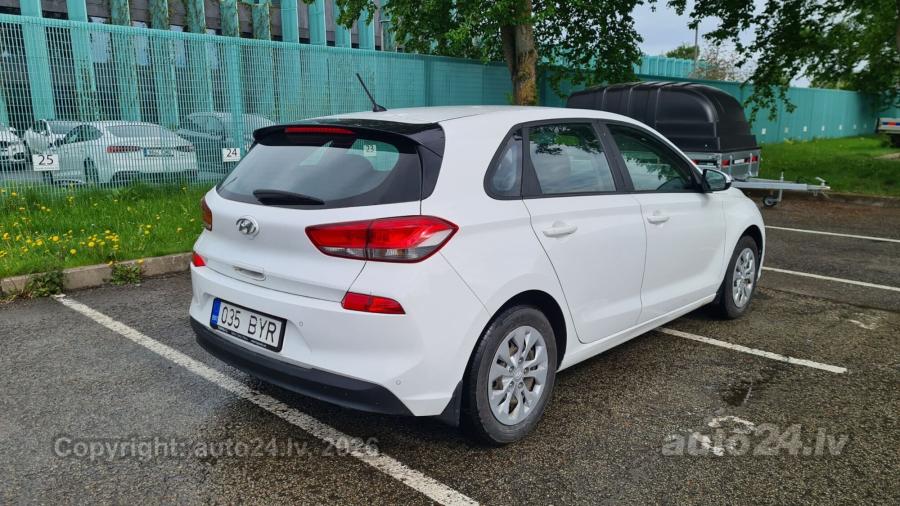 Balts Hyundai i30 2018 Tallina, ar dzinēja tilpumu 1.40 L un nobraukumu 204 tūkst. km par 6990 €, foto 5 vietnē AUTOMOTO.COM.LV