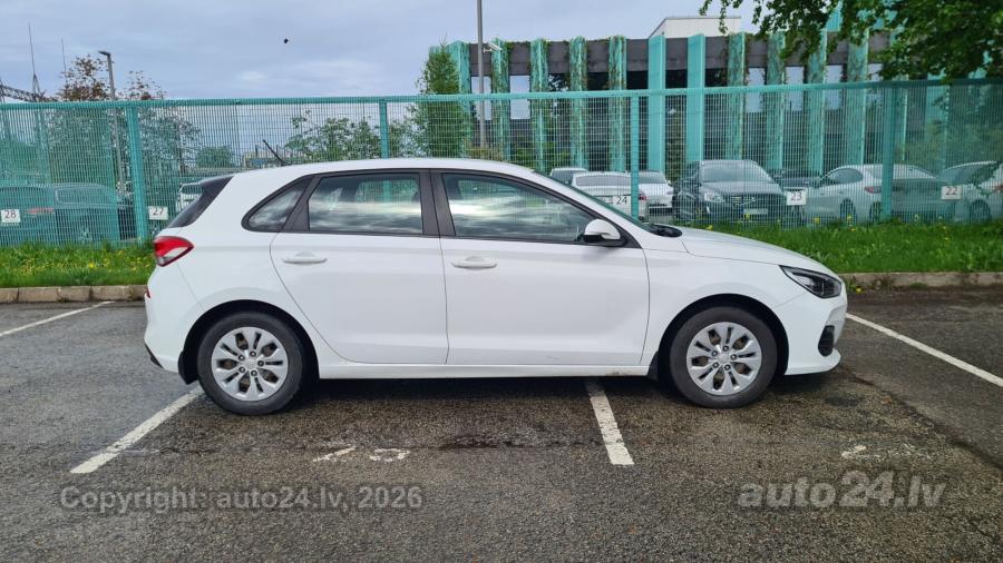 Balts Hyundai i30 2018 Tallina, ar dzinēja tilpumu 1.40 L un nobraukumu 204 tūkst. km par 6990 €, foto 9 vietnē AUTOMOTO.COM.LV