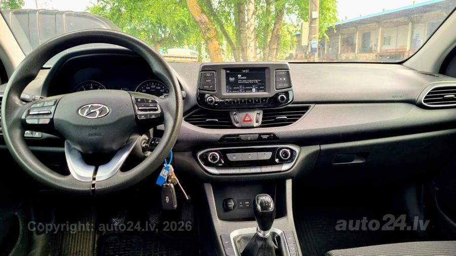 Balts Hyundai i30 2018 Tallina, ar dzinēja tilpumu 1.40 L un nobraukumu 204 tūkst. km par 6990 €, foto 10 vietnē AUTOMOTO.COM.LV