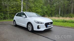 White Hyundai i30 2018 in Riga, with an engine capacity of 1.60 L and mileage of 147 thousand km for 7500 €, photo 7 on AUTOMOTO.COM.LV