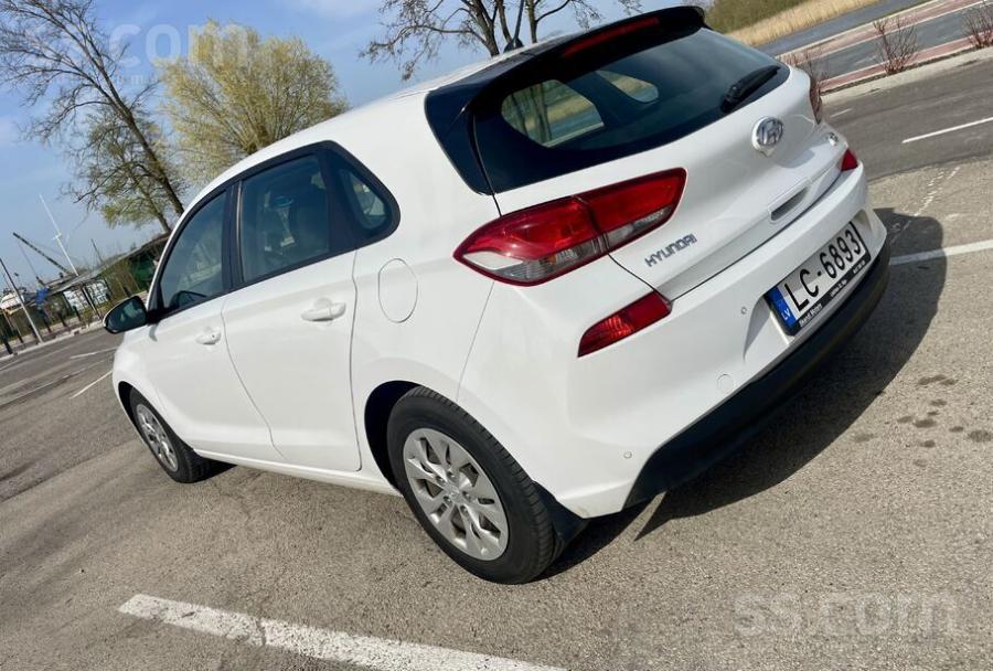 Balts Hyundai i30 2018 Rīga, ar dzinēja tilpumu 1.60 L un nobraukumu 147 tūkst. km par 6900 €, foto 6 vietnē AUTOMOTO.COM.LV