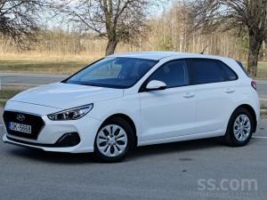 White Hyundai i30 2018 in Ogre, with an engine capacity of 1.60 L and mileage of 173 thousand km for 6570 €, photo 4 on AUTOMOTO.COM.LV
