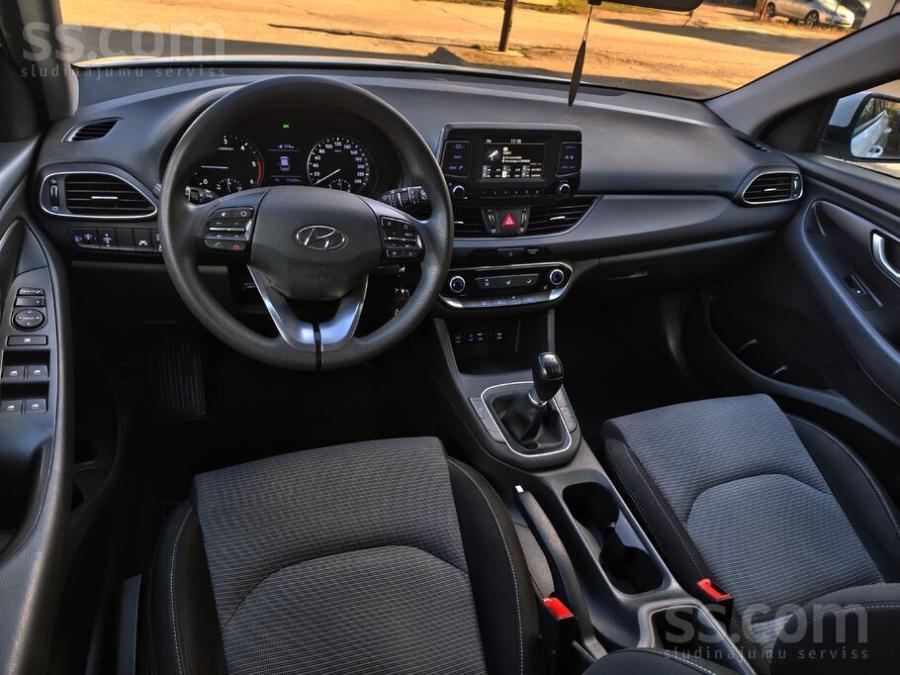 White Hyundai i30 2018 in Ogre, with an engine capacity of 1.60 L and mileage of 173 thousand km for 6570 €, photo 14 on AUTOMOTO.COM.LV