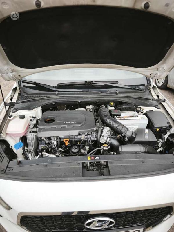White Hyundai i30 2018 in Utena, with an engine capacity of 1.58 L and mileage of 209 thousand km for 6500 €, photo 9 on AUTOMOTO.COM.LV