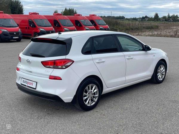 Balts Hyundai i30 2018 Ukmergė, ar dzinēja tilpumu 1.37 L un nobraukumu 163 tūkst. km par 5999 €, foto 4 vietnē AUTOMOTO.COM.LV