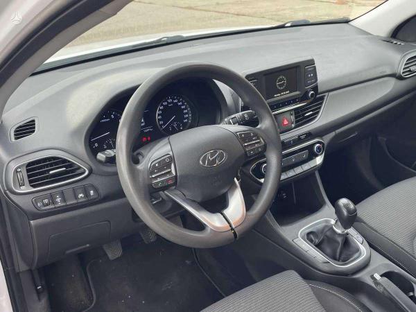 Balts Hyundai i30 2018 Ukmergė, ar dzinēja tilpumu 1.37 L un nobraukumu 163 tūkst. km par 5999 €, foto 6 vietnē AUTOMOTO.COM.LV