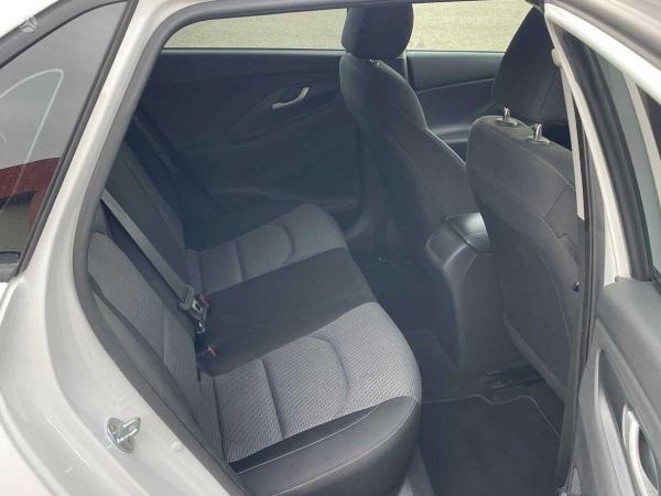 Balts Hyundai i30 2018 Ukmergė, ar dzinēja tilpumu 1.37 L un nobraukumu 163 tūkst. km par 5999 €, foto 8 vietnē AUTOMOTO.COM.LV