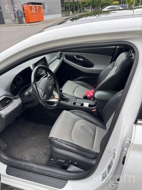 Balts Hyundai i30 2018 Rīga, ar dzinēja tilpumu 1.40 L un nobraukumu 105 tūkst. km par 13790 €, foto 7 vietnē AUTOMOTO.COM.LV