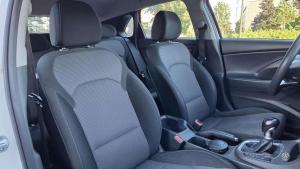 White Hyundai i30 2018 in Ukmerge, with an engine capacity of 1.37 L and mileage of 204 thousand km for 5900 €, photo 10 on AUTOMOTO.COM.LV