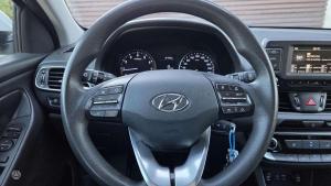 White Hyundai i30 2018 in Ukmerge, with an engine capacity of 1.37 L and mileage of 204 thousand km for 5900 €, photo 11 on AUTOMOTO.COM.LV