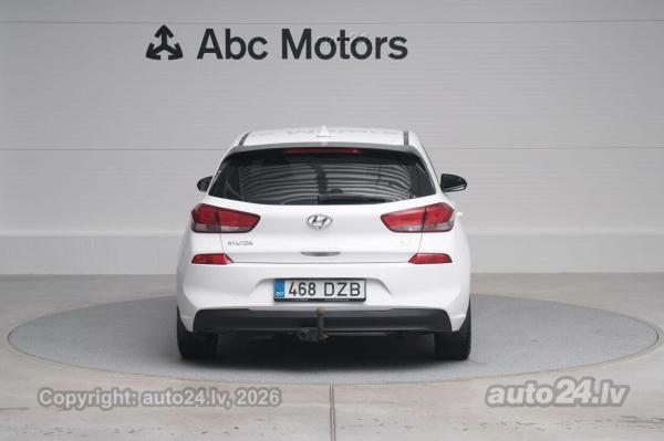 Balts Hyundai i30 2019 Tallina, ar dzinēja tilpumu 1.60 L un nobraukumu 143 tūkst. km par 11890 €, foto 5 vietnē AUTOMOTO.COM.LV