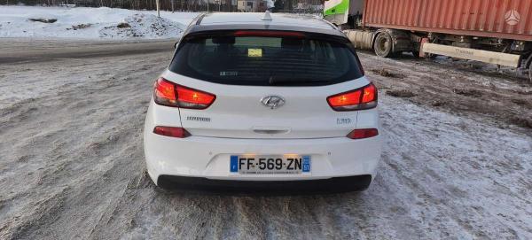 Balts Hyundai i30 2019 Tauragė, ar dzinēja tilpumu 1.60 L un nobraukumu 229 tūkst. km par 5800 €, foto 6 vietnē AUTOMOTO.COM.LV