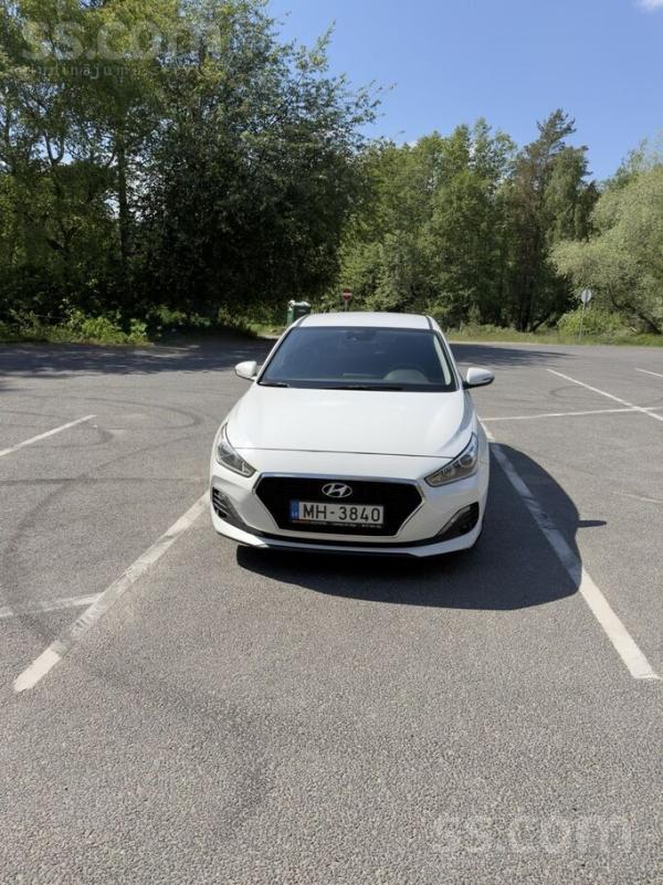 Balts Hyundai i30 2019 Rīga, ar dzinēja tilpumu 1.60 L un nobraukumu 190 tūkst. km par 7500 €, foto 2 vietnē AUTOMOTO.COM.LV