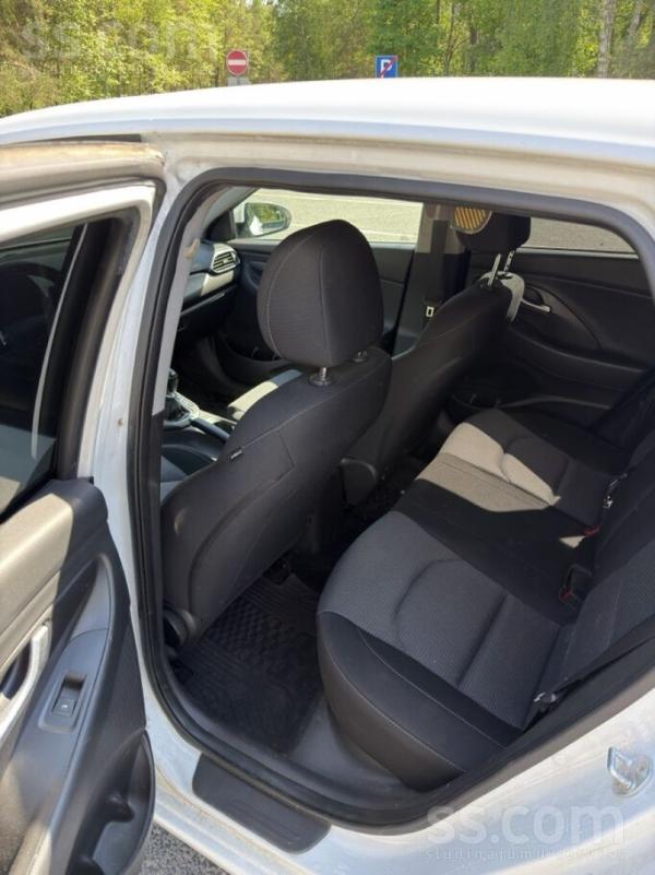 Balts Hyundai i30 2019 Rīga, ar dzinēja tilpumu 1.60 L un nobraukumu 190 tūkst. km par 7500 €, foto 8 vietnē AUTOMOTO.COM.LV