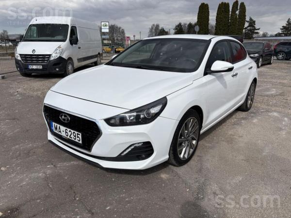 Balts Hyundai i30 2019 Rīga, ar dzinēja tilpumu 1.40 L un nobraukumu 130 tūkst. km par 10300 €, foto 1 vietnē AUTOMOTO.COM.LV