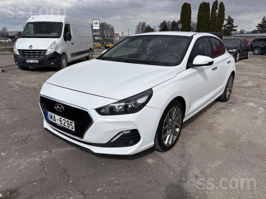 Белый Хендай i30 2019 в Рига, объемом двигателя 1.40 л и пробегом 130 тыс. км за 10300 €, фото 1 на AUTOMOTO.COM.LV