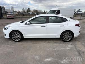 Белый Хендай i30 2019 в Рига, объемом двигателя 1.40 л и пробегом 130 тыс. км за 10300 €, фото 12 на AUTOMOTO.COM.LV