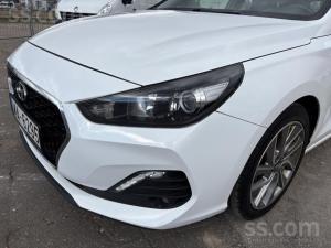 Белый Хендай i30 2019 в Рига, объемом двигателя 1.40 л и пробегом 130 тыс. км за 10300 €, фото 14 на AUTOMOTO.COM.LV