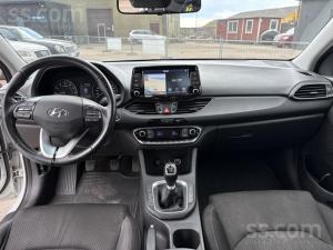 Белый Хендай i30 2019 в Рига, объемом двигателя 1.40 л и пробегом 130 тыс. км за 10300 €, фото 32 на AUTOMOTO.COM.LV