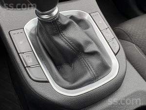 Белый Хендай i30 2019 в Рига, объемом двигателя 1.40 л и пробегом 130 тыс. км за 10300 €, фото 36 на AUTOMOTO.COM.LV