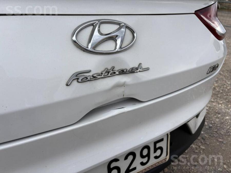 Balts Hyundai i30 2019 Rīga, ar dzinēja tilpumu 1.40 L un nobraukumu 130 tūkst. km par 9700 €, foto 7 vietnē AUTOMOTO.COM.LV