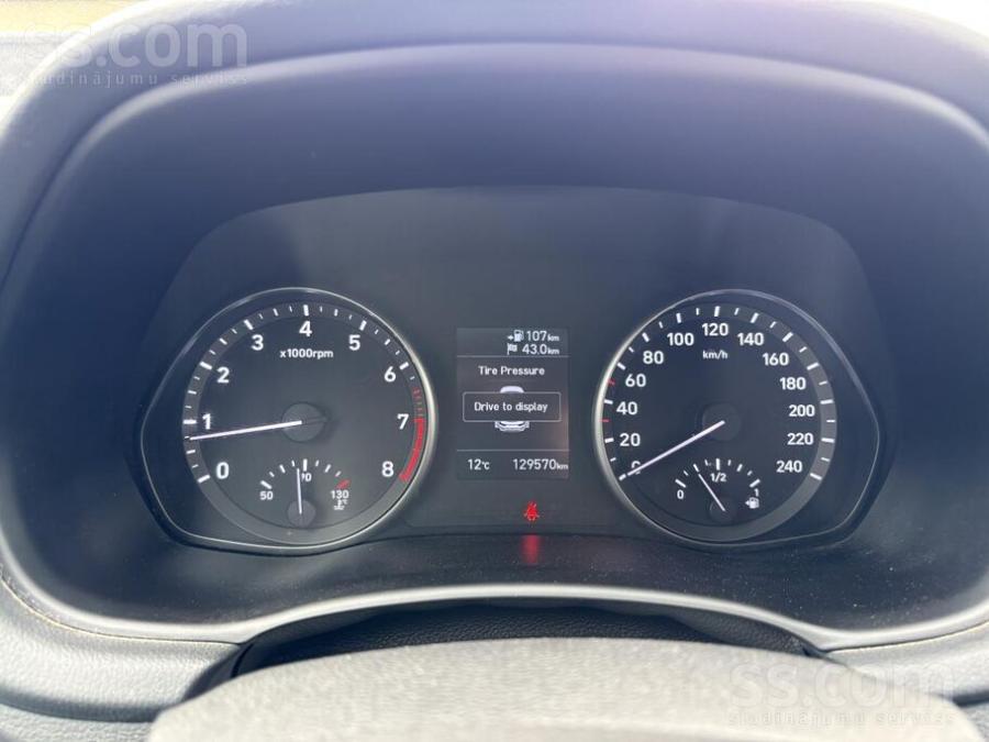 Balts Hyundai i30 2019 Rīga, ar dzinēja tilpumu 1.40 L un nobraukumu 130 tūkst. km par 9700 €, foto 34 vietnē AUTOMOTO.COM.LV