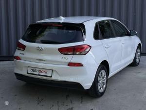 White Hyundai i30 2019 in Vilnius, with an engine capacity of 1.37 L and mileage of 77 thousand km for 7990 €, photo 4 on AUTOMOTO.COM.LV