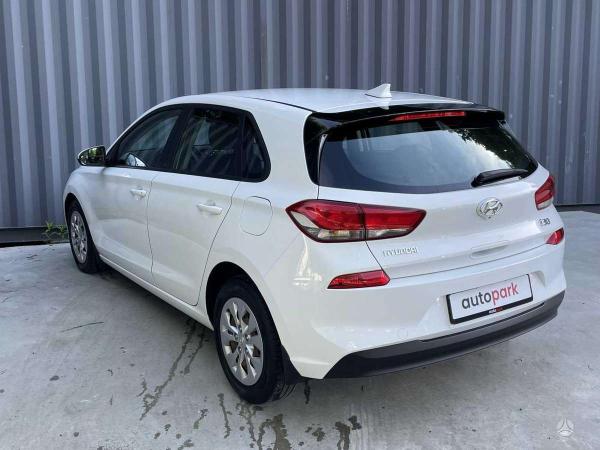 Balts Hyundai i30 2019 Viļņa, ar dzinēja tilpumu 1.37 L un nobraukumu 77 tūkst. km par 7990 €, foto 4 vietnē AUTOMOTO.COM.LV