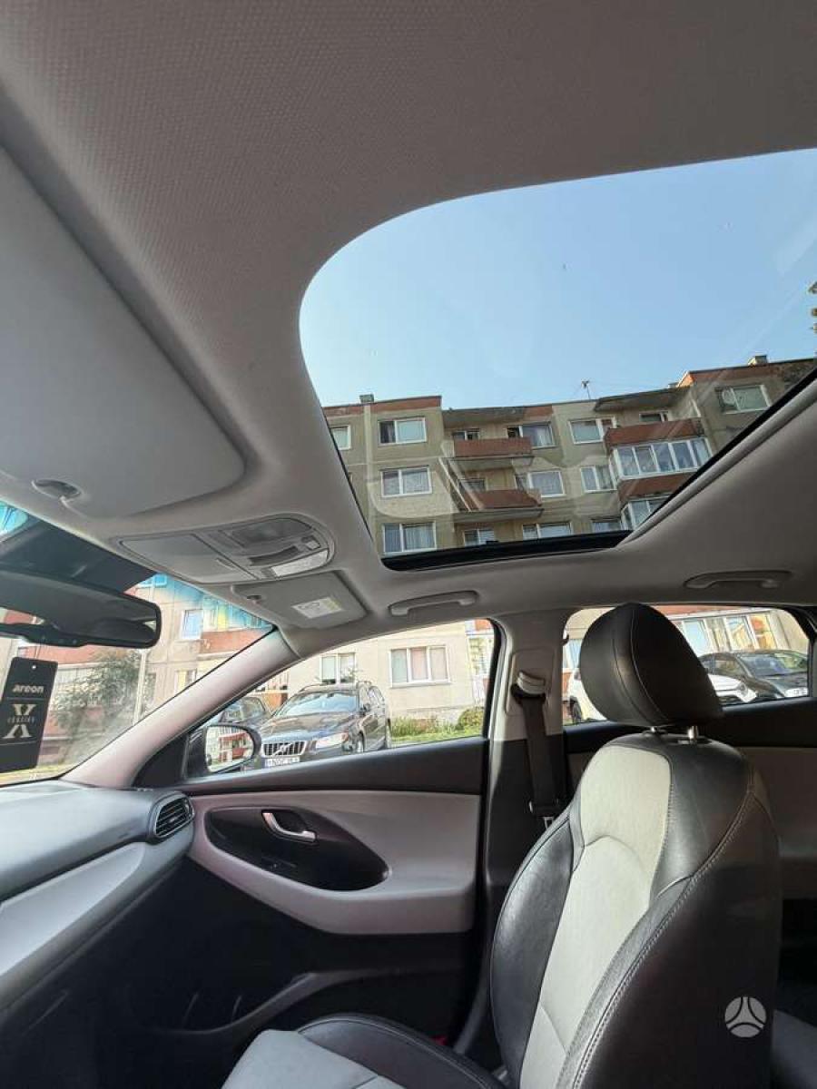 White Hyundai i30 2019 in Klaipeda, with an engine capacity of 1.60 L and mileage of 225 thousand km for 8500 €, photo 10 on AUTOMOTO.COM.LV