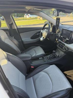 White Hyundai i30 2019 in Klaipeda, with an engine capacity of 1.60 L and mileage of 225 thousand km for 8500 €, photo 14 on AUTOMOTO.COM.LV