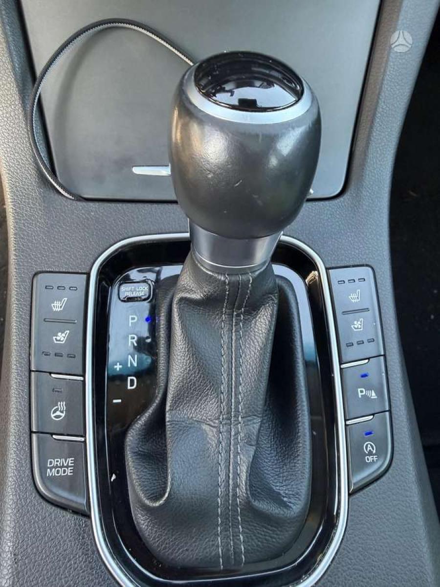 White Hyundai i30 2019 in Klaipeda, with an engine capacity of 1.60 L and mileage of 225 thousand km for 8500 €, photo 15 on AUTOMOTO.COM.LV