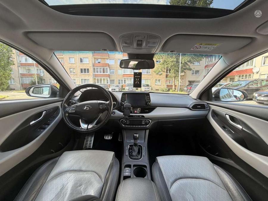 White Hyundai i30 2019 in Klaipeda, with an engine capacity of 1.60 L and mileage of 225 thousand km for 8500 €, photo 19 on AUTOMOTO.COM.LV