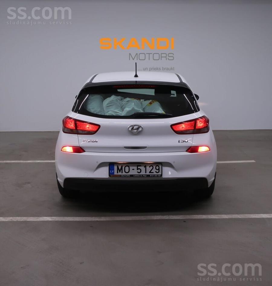 Balts Hyundai i30 2020 Rīga, ar dzinēja tilpumu 1.60 L un nobraukumu 175 tūkst. km par 8590 €, foto 5 vietnē AUTOMOTO.COM.LV