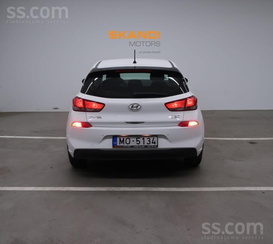 Balts Hyundai i30 2020 Rīga, ar dzinēja tilpumu 1.60 L un nobraukumu 207 tūkst. km par 3700 €, foto 5 vietnē AUTOMOTO.COM.LV