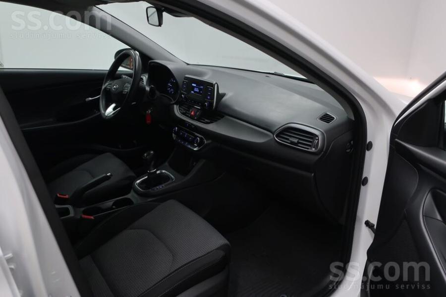 Balts Hyundai i30 2020 Rīga, ar dzinēja tilpumu 1.60 L un nobraukumu 207 tūkst. km par 3700 €, foto 11 vietnē AUTOMOTO.COM.LV