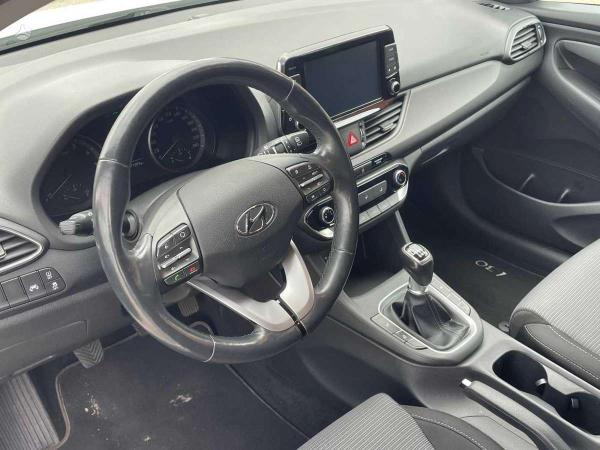 Balts Hyundai i30 2020 Ukmergė, ar dzinēja tilpumu 1.37 L un nobraukumu 171 tūkst. km par 7500 €, foto 6 vietnē AUTOMOTO.COM.LV