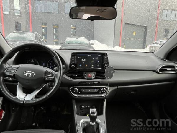 White Hyundai i30 2020 in Riga, with an engine capacity of 1.40 L and mileage of 112 thousand km for 8950 €, photo 7 on AUTOMOTO.COM.LV