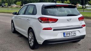 White Hyundai i30 2020 in Kaunas, with an engine capacity of 1.60 L and mileage of 181 thousand km for 6900 €, photo 7 on AUTOMOTO.COM.LV