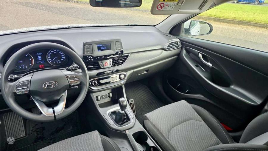 White Hyundai i30 2020 in Kaunas, with an engine capacity of 1.60 L and mileage of 181 thousand km for 6900 €, photo 14 on AUTOMOTO.COM.LV