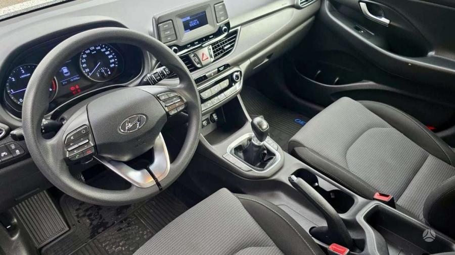 White Hyundai i30 2020 in Kaunas, with an engine capacity of 1.60 L and mileage of 181 thousand km for 6900 €, photo 17 on AUTOMOTO.COM.LV