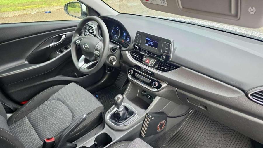 White Hyundai i30 2020 in Kaunas, with an engine capacity of 1.60 L and mileage of 181 thousand km for 7700 €, photo 18 on AUTOMOTO.COM.LV