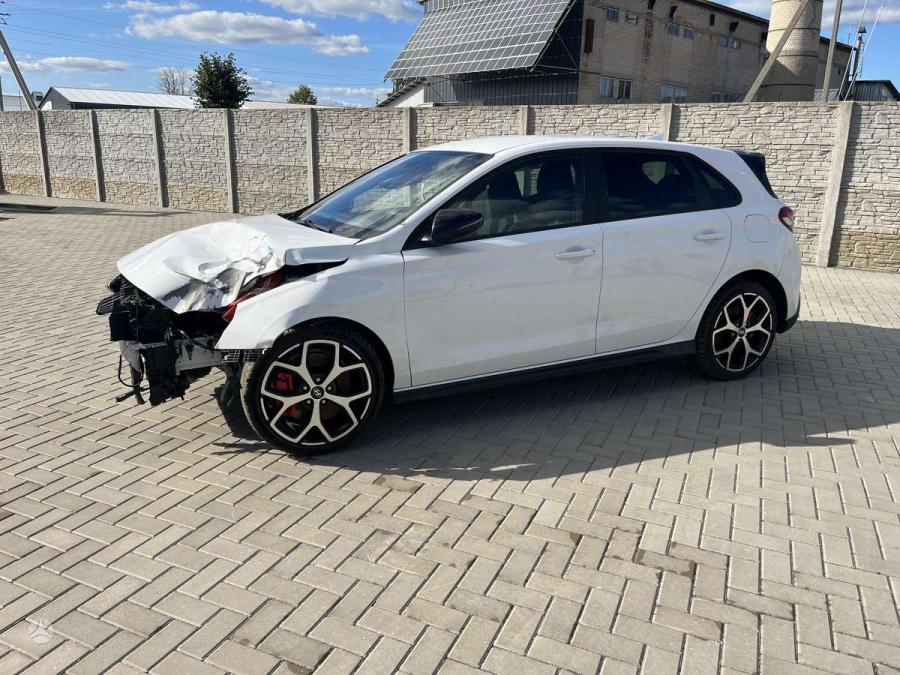 Balts Hyundai i30 2020 Tauragė, ar dzinēja tilpumu 2.00 L un nobraukumu 62 tūkst. km par 7200 €, foto 8 vietnē AUTOMOTO.COM.LV