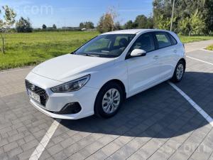 White Hyundai i30 2020 in Riga, with an engine capacity of 1.60 L and mileage of 132 thousand km for 6900 €, photo  on AUTOMOTO.COM.LV