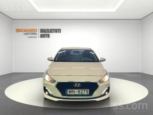 Белый Хендай i30 2020 в Рига, объемом двигателя 1.40 л и пробегом 189 тыс. км за 8490 €, фото 3 на AUTOMOTO.COM.LV