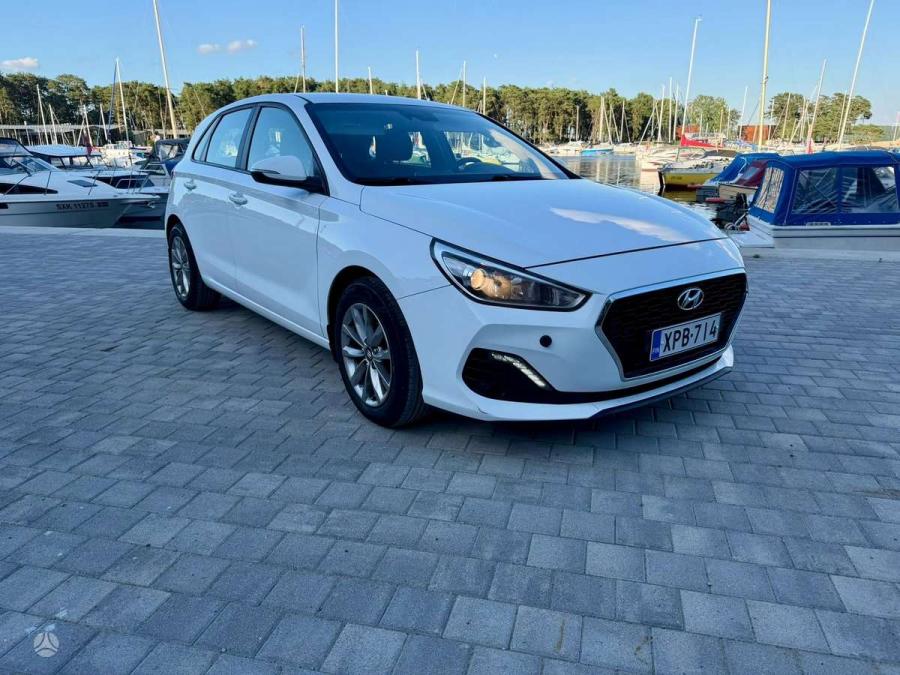 Balts Hyundai i30 2020 Kauņa, ar dzinēja tilpumu 1.60 L un nobraukumu 235 tūkst. km par 6900 €, foto 3 vietnē AUTOMOTO.COM.LV