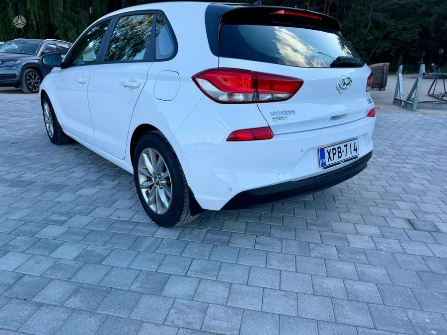 Balts Hyundai i30 2020 Kauņa, ar dzinēja tilpumu 1.60 L un nobraukumu 235 tūkst. km par 6900 €, foto 6 vietnē AUTOMOTO.COM.LV
