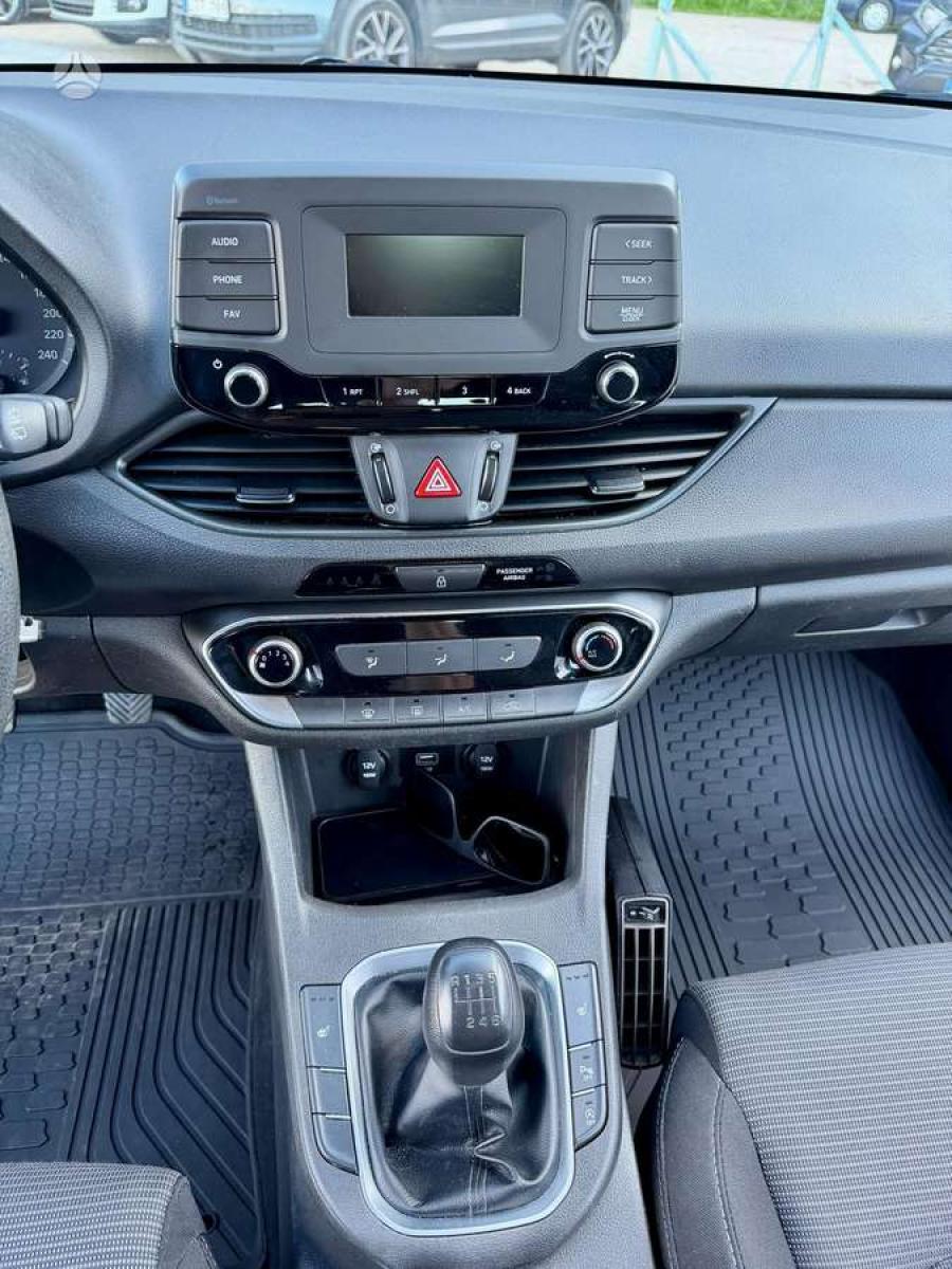 Balts Hyundai i30 2020 Kauņa, ar dzinēja tilpumu 1.60 L un nobraukumu 235 tūkst. km par 6900 €, foto 12 vietnē AUTOMOTO.COM.LV