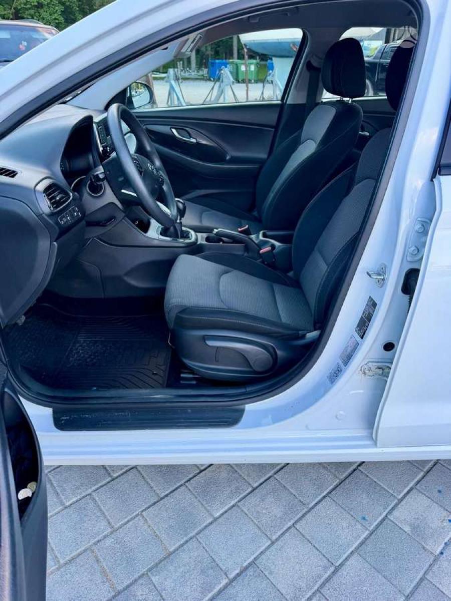 Balts Hyundai i30 2020 Kauņa, ar dzinēja tilpumu 1.60 L un nobraukumu 235 tūkst. km par 6900 €, foto 14 vietnē AUTOMOTO.COM.LV