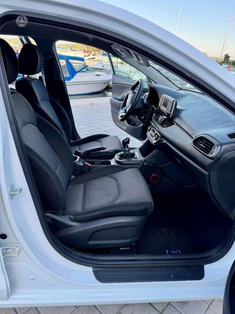 Balts Hyundai i30 2020 Kauņa, ar dzinēja tilpumu 1.60 L un nobraukumu 235 tūkst. km par 6900 €, foto 15 vietnē AUTOMOTO.COM.LV